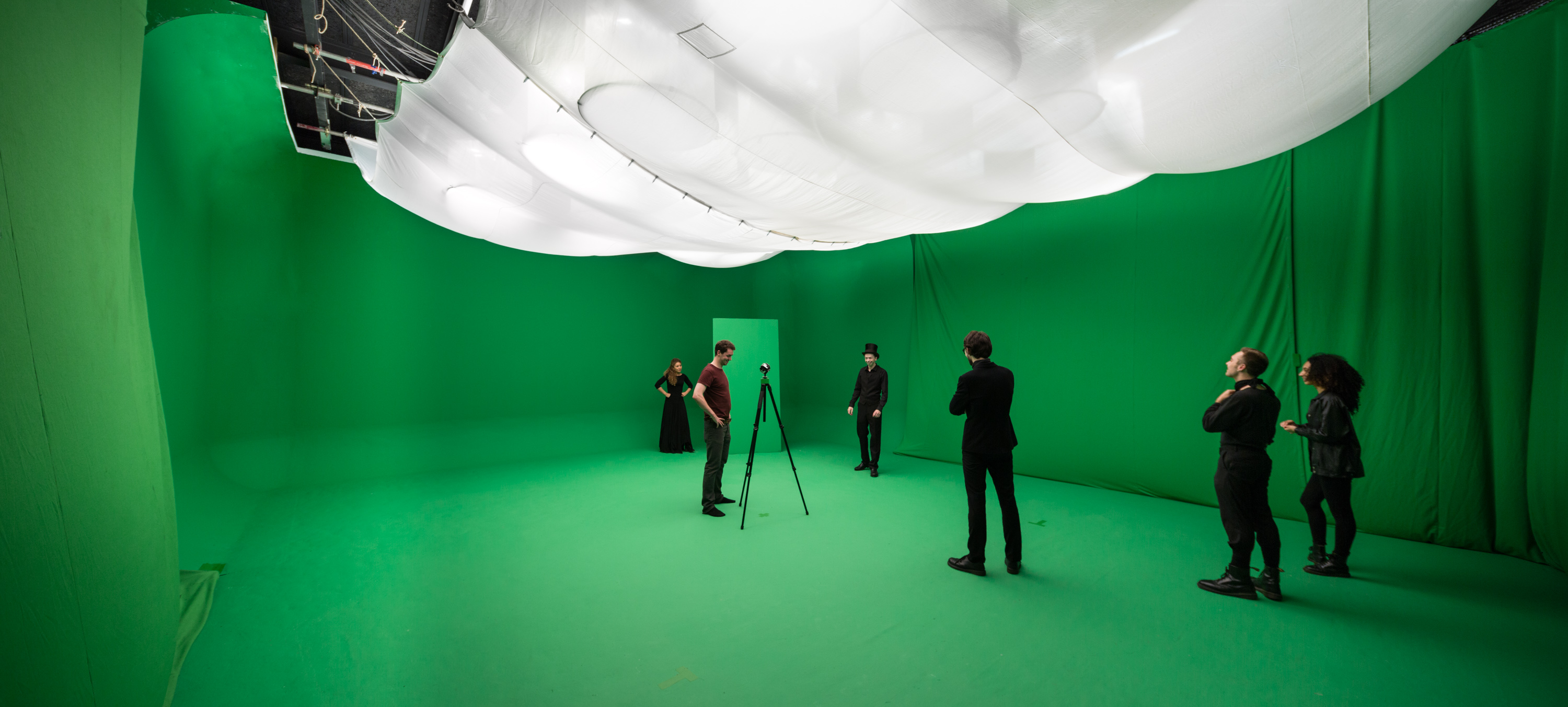 The Secret Behind the Green Screen The Secret Behind the Green Screen